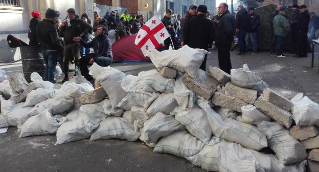 Кавказский Узел Число задержанных в ходе протестов в Грузии выросло