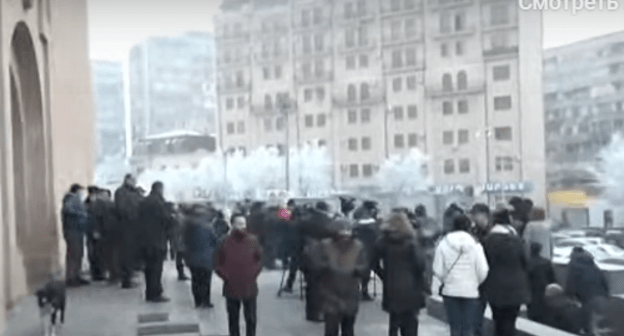Кавказский Узел Пашинян самоизолировался на фоне протестов у